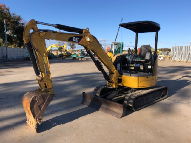 CAT303CCR AZS01459 – Nippon Trading